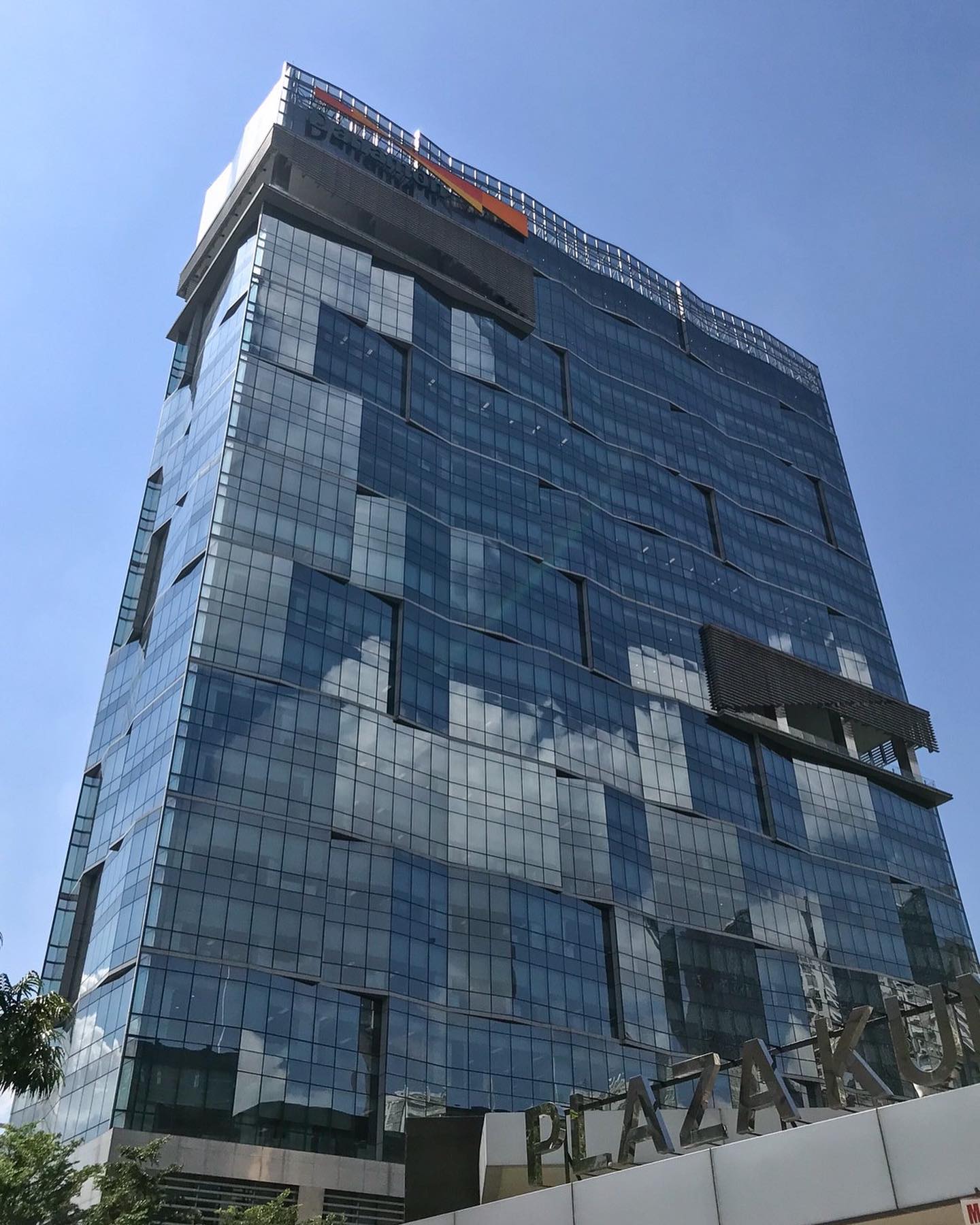 Menara Bank Danamon – Newman Pearsons